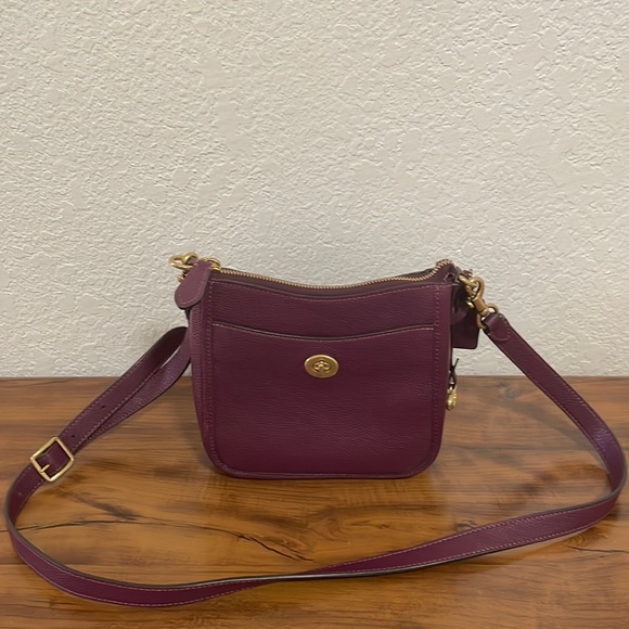 Coach | Bags | Coach Chaise 9 Crossbody Pebble Leather Bag | Poshmark